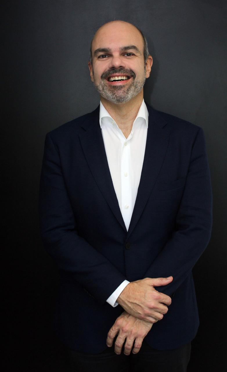 Dr. Marcelo Pinheiro – MED Reumato